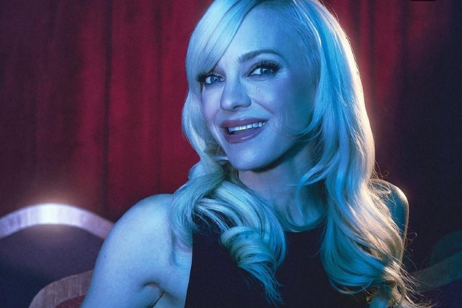 Paramount's Sixth 'Scary Movie' Horror Spoof Looks to Top Weekend Box ...